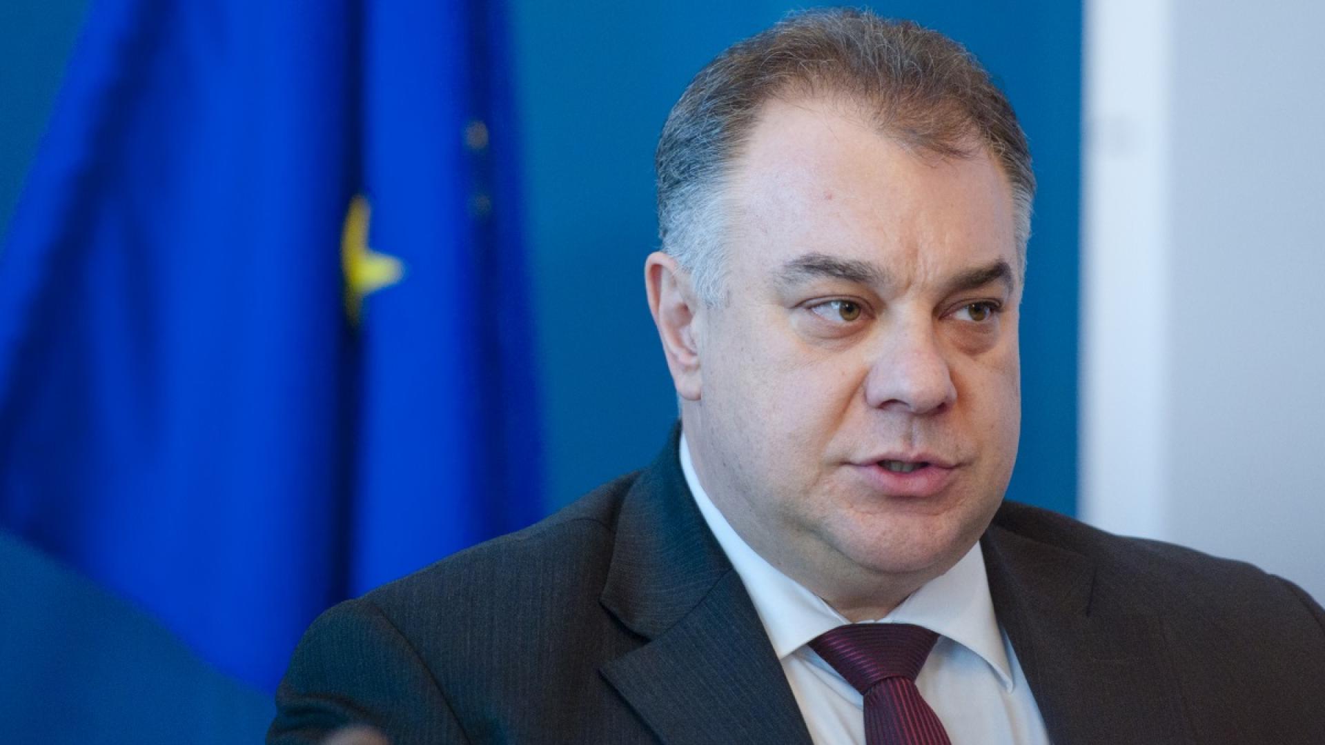 Д-р Ненков: Да се въведе задължителна ваксинация срещу COVID-19|Vesti.bg