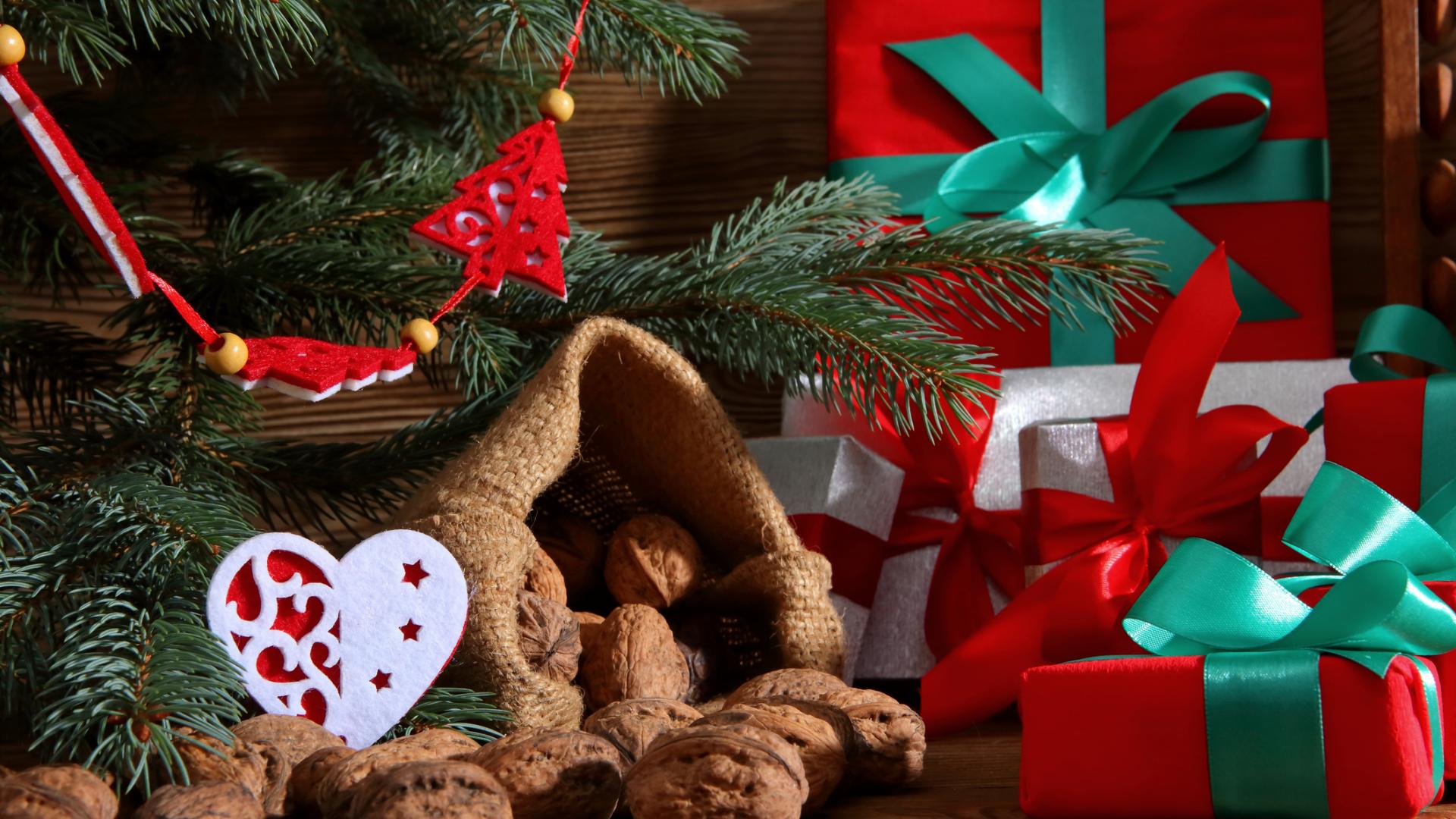 Странни коледни обичаи от цял свят - Коледен кът - Edna.bg