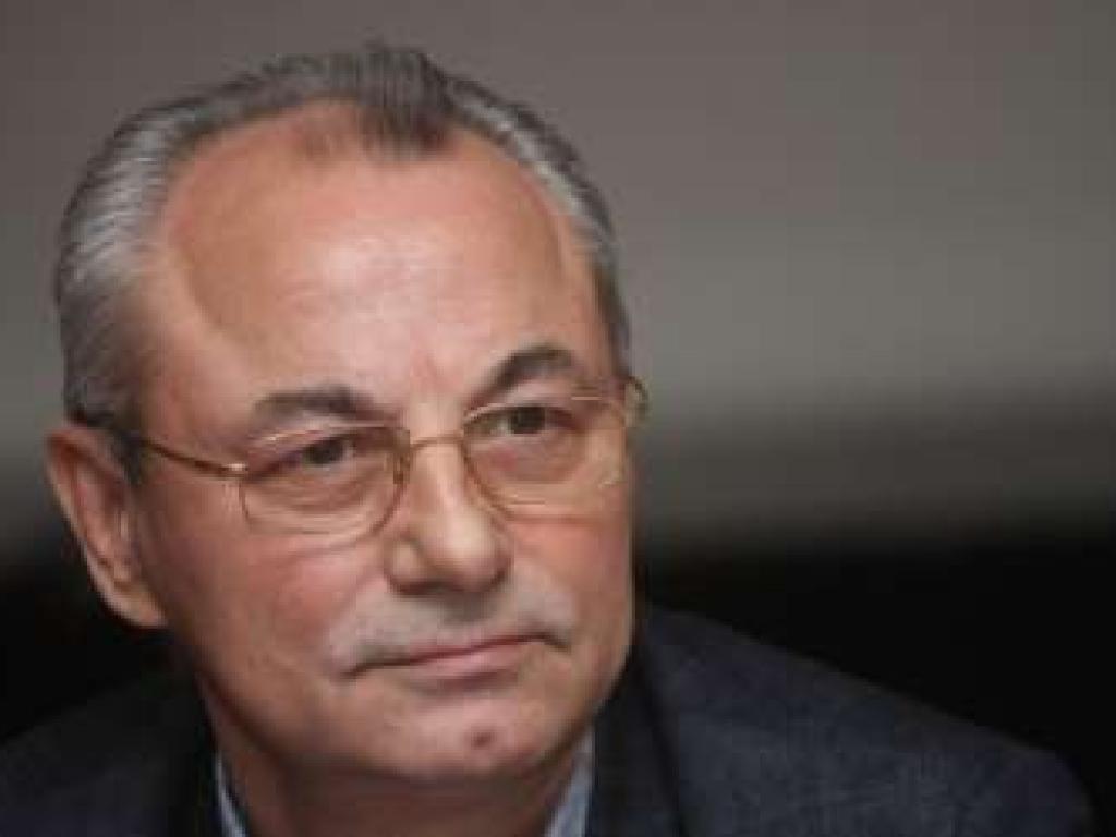 Ахмед Доган: Делян Пеевски е феномен в българската политика - България ...