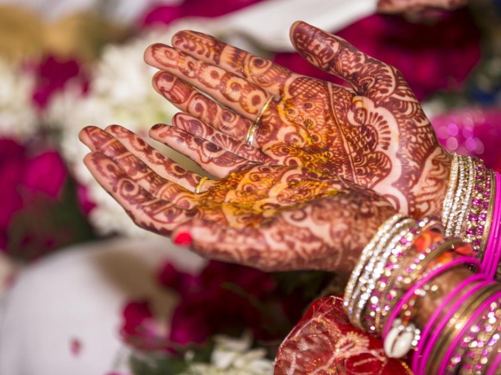 На сватба в Индия: 13 гости паднаха в кладенец - Свят - Vesti.bg