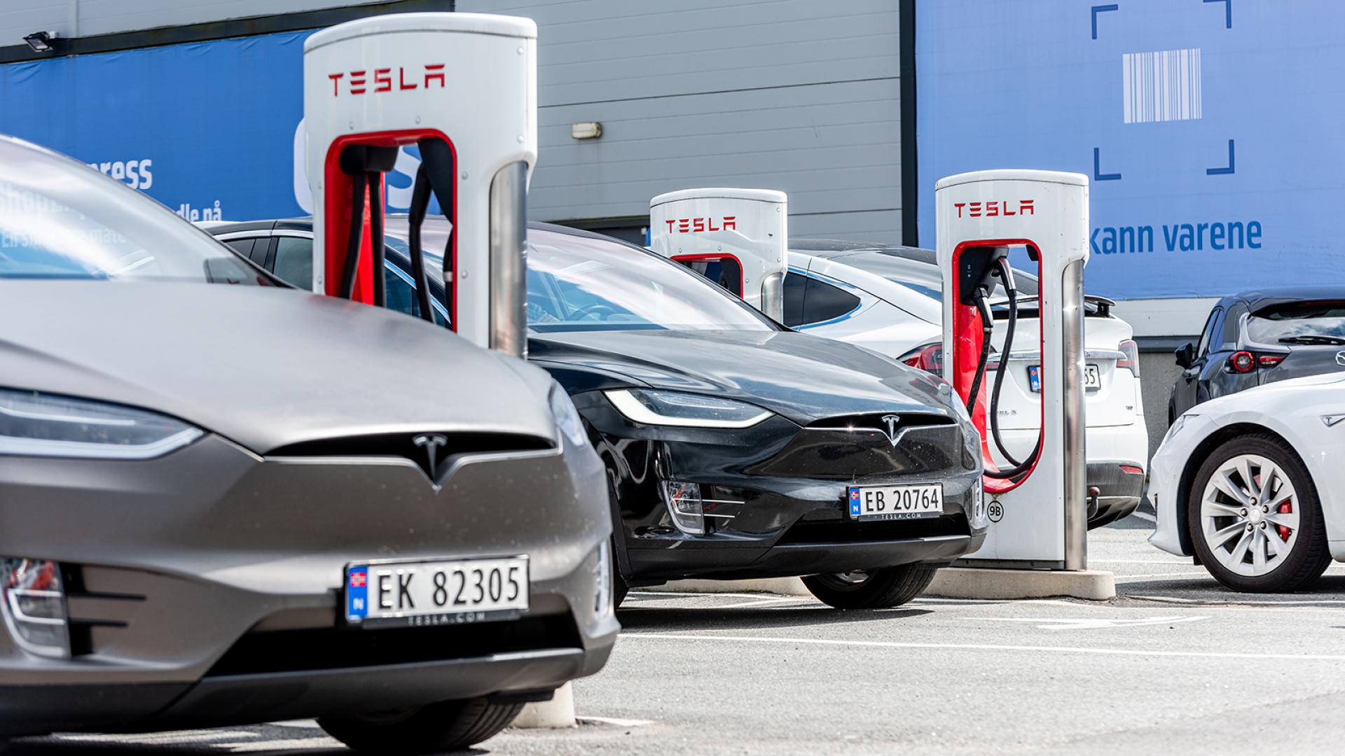 Колективен иск срещу Tesla за измама: рекламиран по-висок пробег от ...