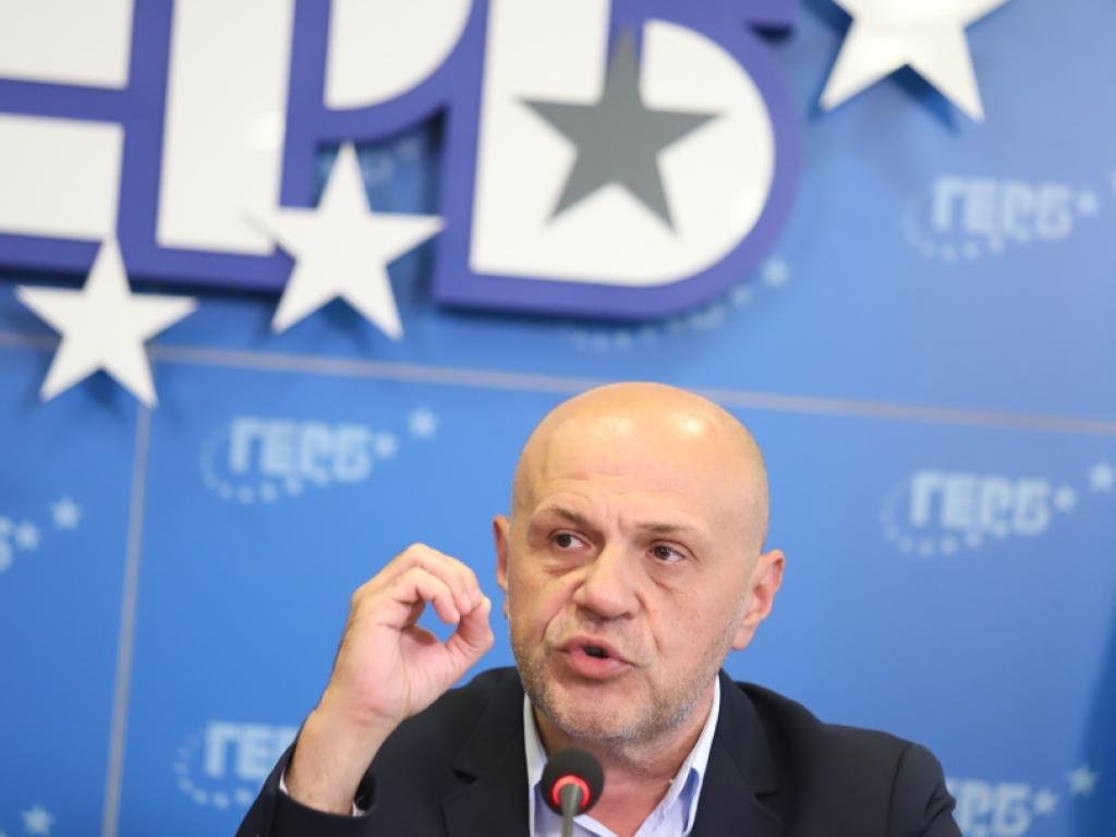 Дончев: Обърнахме политиката на окопна война на партиите - България ...