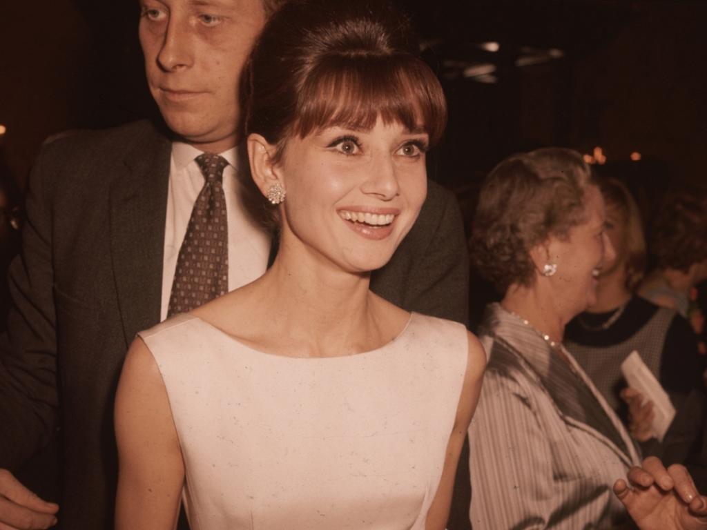 Красива, но ужасно тъжна: Трагичната история на Одри Хепбърн ...