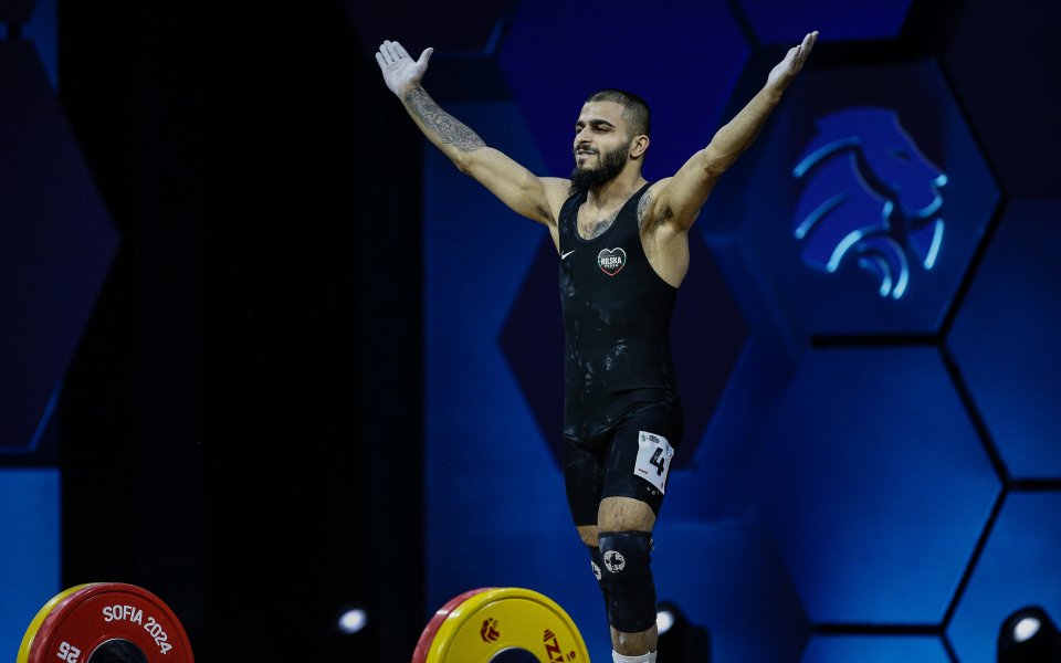 Феноменален Ангел Русев триумфира с пета поредна европейска титла - Още ...