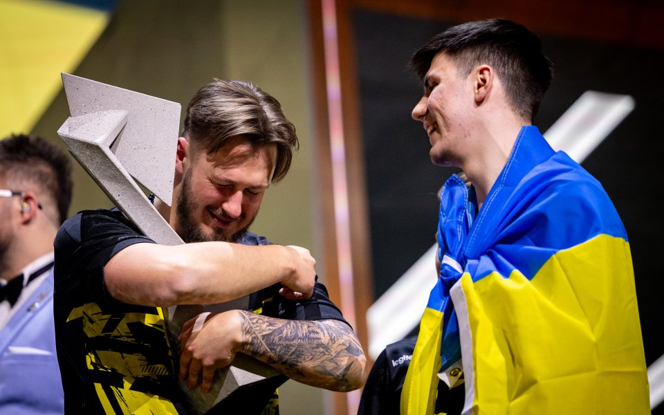 Известен стриймър: "jL гради стрийма си, преди кариерата му да се ...