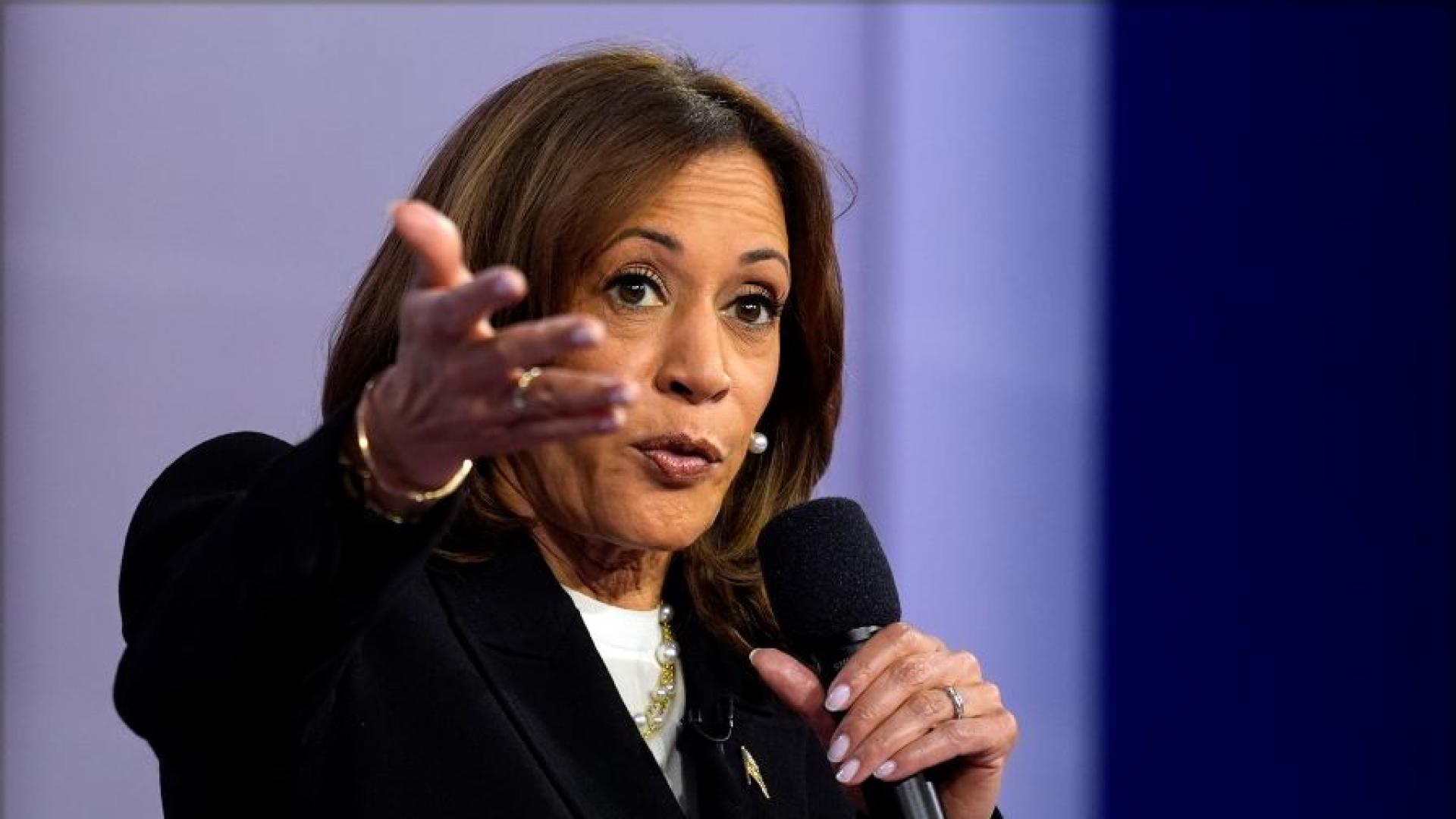 Камала Харис нарече Доналд Тръмп фашист Vesti Bg