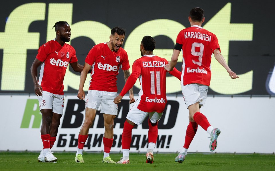 ЦСКА 1948 с изненадващ ход, закрива два отбора - БГ Футбол - efbet Лига - Gong.bg