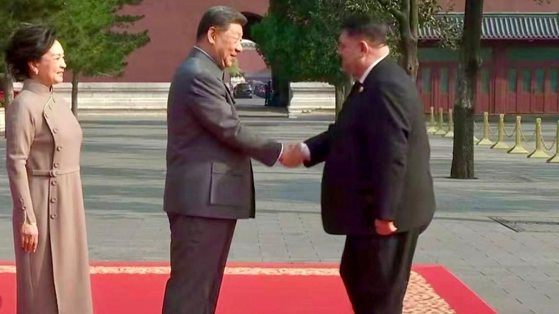 Атанас Зафиров присъства на военния парад в Пекин и проведе разговор с ...