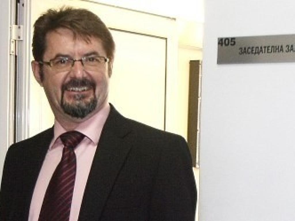 ВАС потвърди уволнението на Иван Димов - България | Vesti.bg