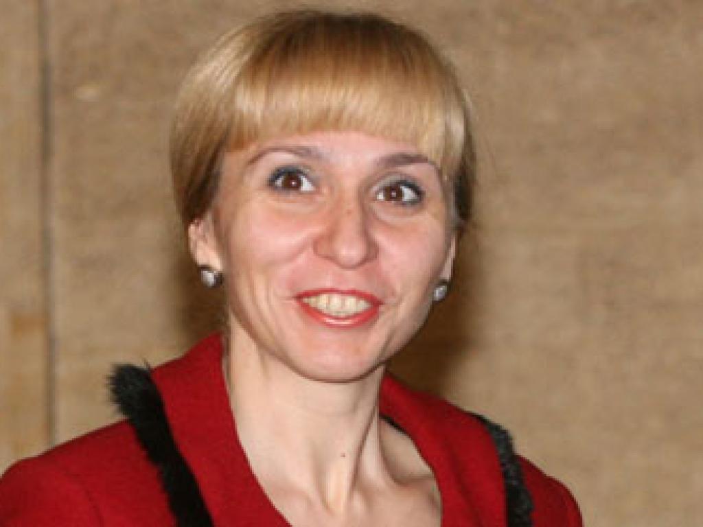 Министър Ковачева защити Деница Петкова - България - Vesti.bg